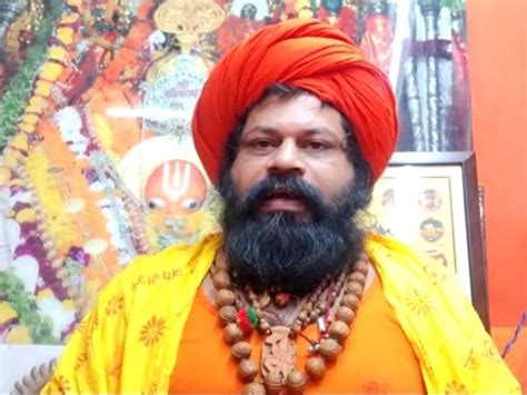 Mahant Raju Das Vs Ayodhya Dm Controversy हनुमानगढ़ी के पुजारी राजू
