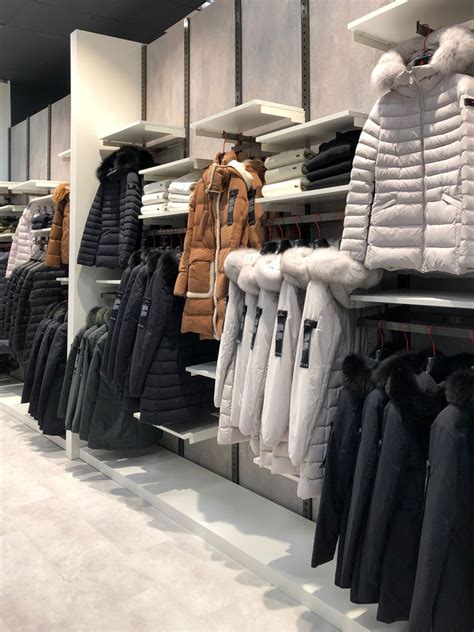 Venerdì novembre apre Maxi Sport Como più di mq moda e sport in via Pasquale Paoli A