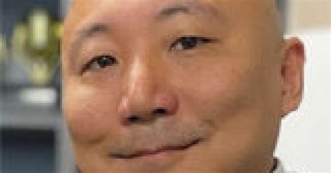 웹툰작가 주호민 “교사가 훈육 넘어 아동학대 신고” 자폐 아들의 특수교사 “학대 없어” 재판 진행중