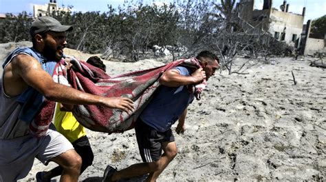 Raid Israeliano Sulla Zona Sicura Almeno 90 Morti Tel Aviv