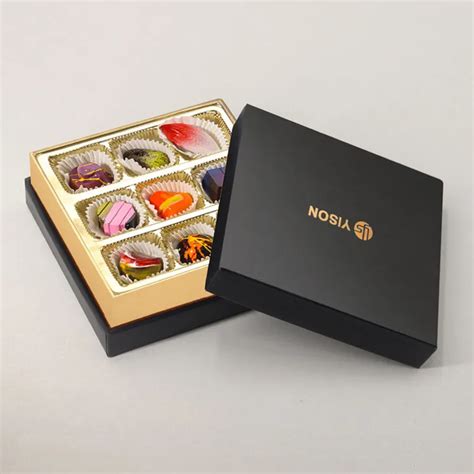 Custom Macaron Chocolate Packaging Folding Box With Plastic Tray Small