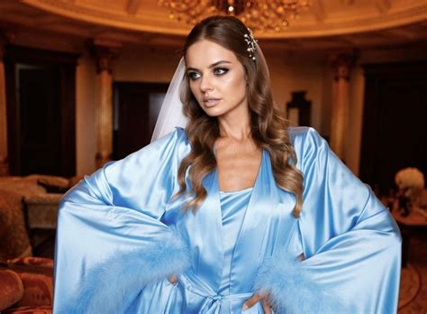 Anastasia Fotachi Prima Sedinta Foto Cu Burtica De Gravida Vezi Cum Arata Modelul FOTO VIDEO