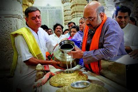 2019 Lok Sabha Election Amit Shah Offers Prayers At Somnath Temple