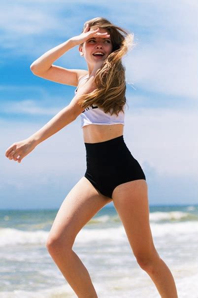 Hot Sexy Alina Solopova Bikini Pics