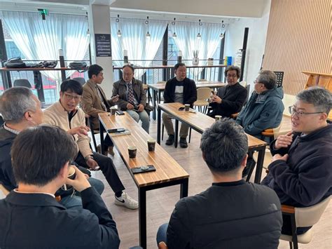 강학종 강학종 Added A New Photo