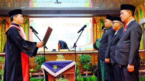 Khalid Ali Resmi Dilantik Sebagai Ketua Dprd Kabupaten Kepulauan
