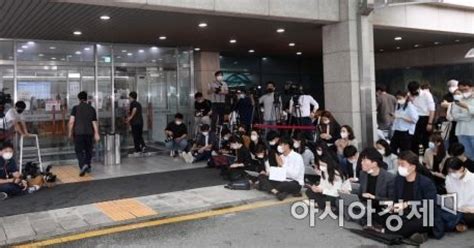 [포토] 취재진 몰린 장례식장