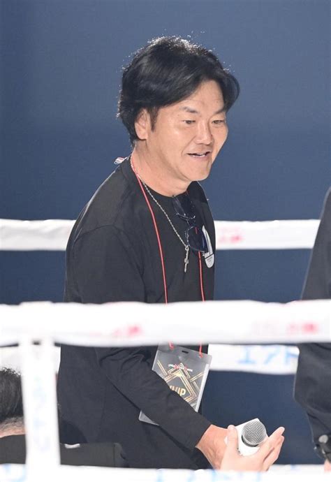 【画像多数】亀田興毅が号泣…島田紳助がリング登場で場内騒然、和毅は世界戦敗退 芸能界トレンド研究所