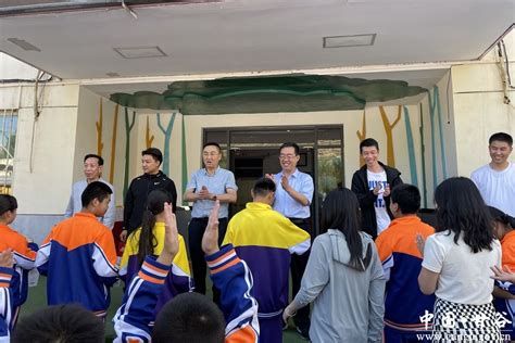 天水市红十字会联合甘谷县教育局到县特殊教育学校进行慰问活动 图 天水在线