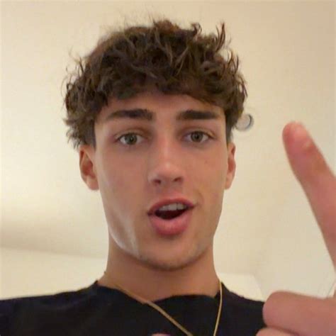Chase Parkerr Chasexparkerr Snapchat Stories Spotlight And Lenses