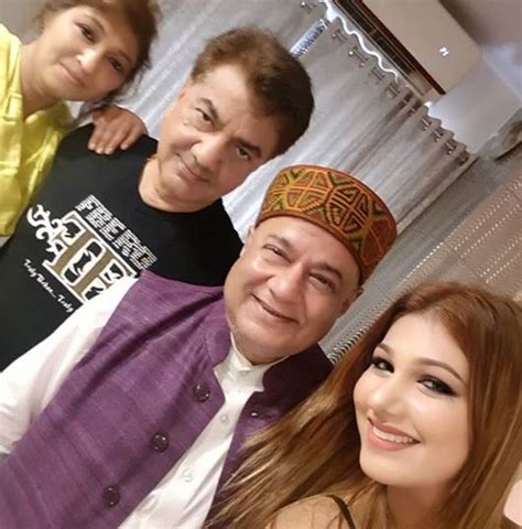 Meet Bigg Boss 12 Contestant Jasleen Matharu Television News The
