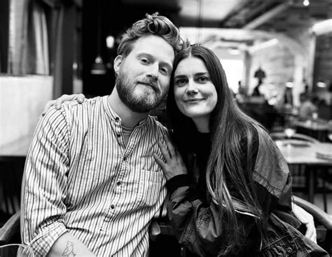 Listapar Selur Uppgerða Eign í Sæviðarsundi Dv