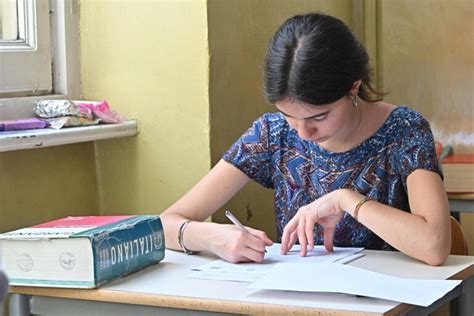 Maturità 2023 le tracce della prima prova una è dedicata a Piero Angela