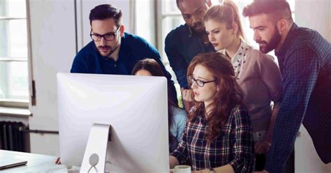 Comparison Between Salesforce Lightning And Salesforce Classic Rolustech
