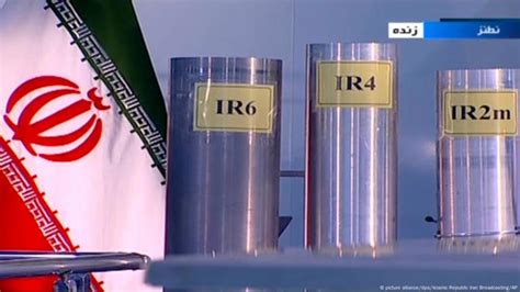 نتنياهو الخيار العسكري لا مفر منه إذا طالت المحدثات النووية