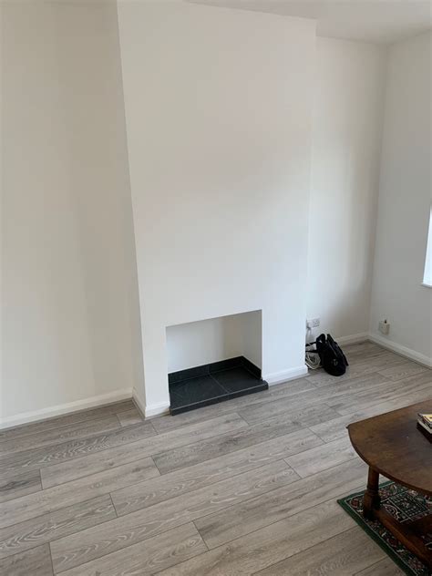 3 Bedroom End Terraced House Let In Mitcham Cr4