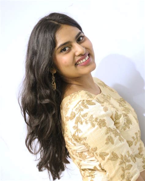 shradha suman medium