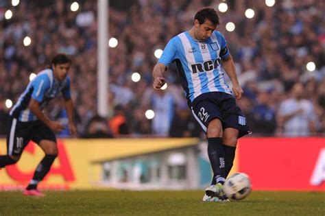 Emocionante Despedida De Diego Milito Diario La Capital De Mar Del Plata