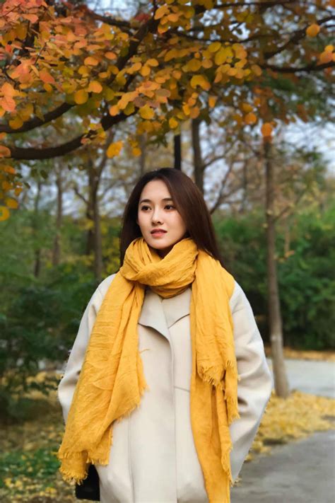 会穿搭不如会摆姿势，8个实用的拍照姿势和技巧，拍美女人像必备 搜狐大视野 搜狐新闻