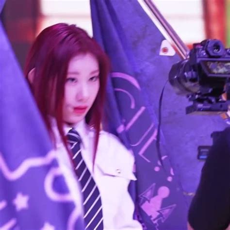 Chaeryeong Itzy Lq Icon Mafia In The Morning Behind Mafia Itzy
