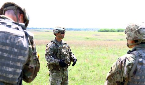 13 Mikes Deliver From Any Terrain In Any Weather 24 7 Article The United States Army