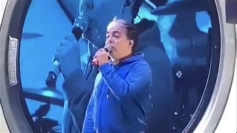Cristian Castro Reaparece Cantando En Ropa Interior Durante Show De Miranda Mvs Noticias