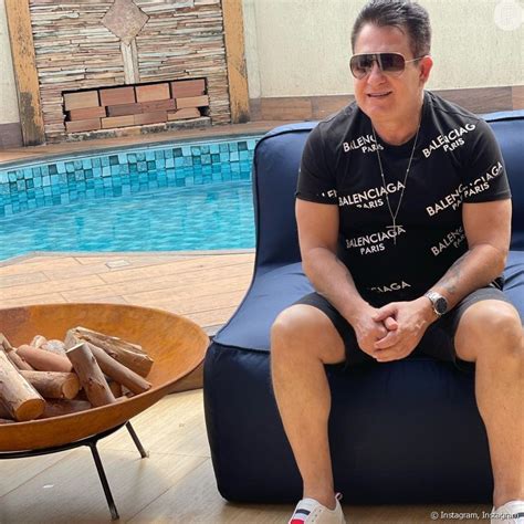 Rosto De Marrone Cantor Sertanejo Abre O Jogo Sobre Nova Cirurgia No
