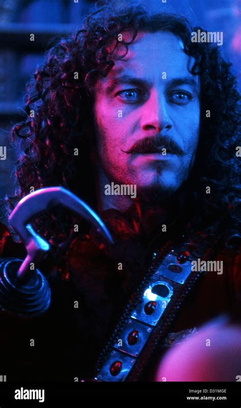 Peter Pan Hi Res Stock Photography And Images Alamy