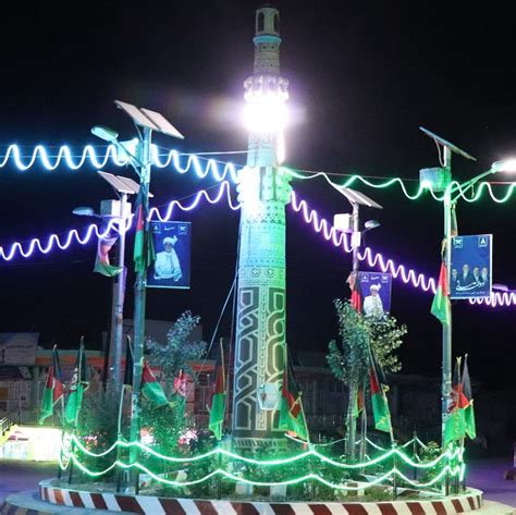 خواننده انورالدین از اجراء یک آدم روستایی ودیدن مناظر طبیعی ودیدنی