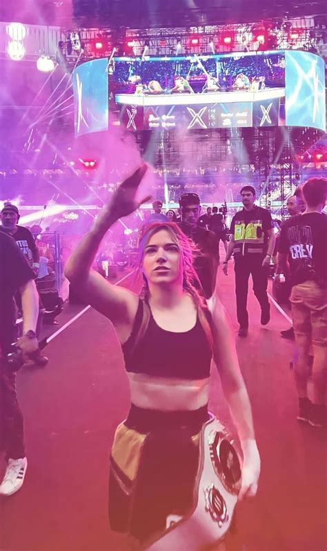 𝚁𝚒𝚟𝚒𝚜𝚂𝚊𝚖𝚢♡ Fotos De Samantha Celebridades Divertidas Chicas Gamers