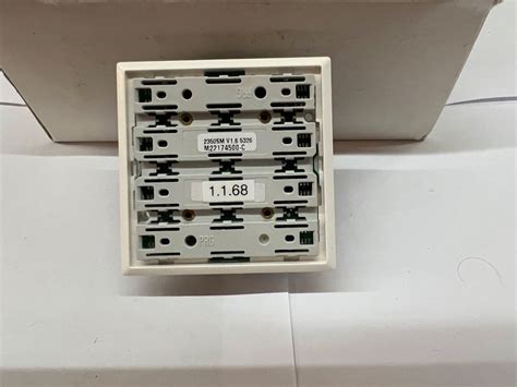 Knx Tastersensor Schalter 8fach Gebäudeautomation Neu Gemäss Beschreibung In Gommiswald Für