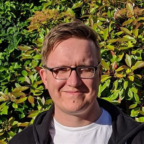 Simon Bean