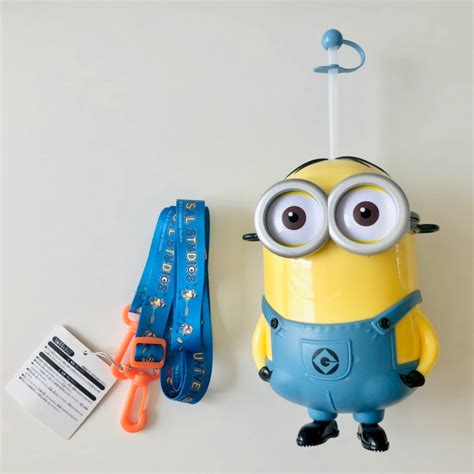 미니언즈 음료수통 당근 중고거래