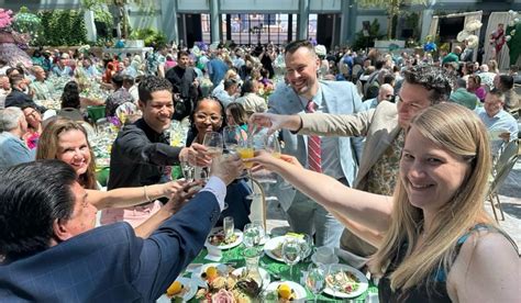 2023 Chicago House Spring Brunch And Fashion Show Womens Bar