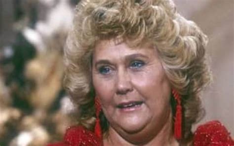 Noelene Edwards Âge Origines Et Vie Actuelle Star Potin