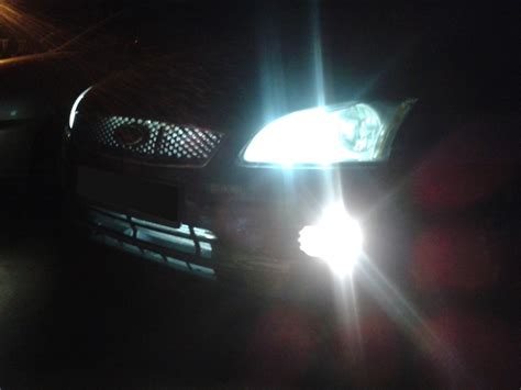 Подсветка радиаторной решётки — Ford Focus Sedan II, 1,6 л, 2007 года ...