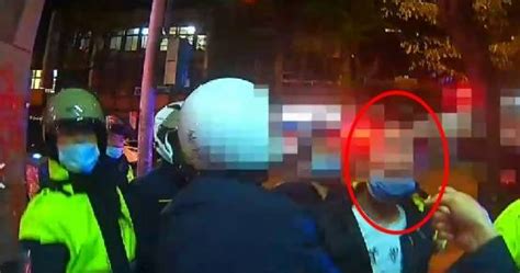 不滿他自家門口噴漆！醉男大鬧飆警 下場慘了 社會 Ctwant