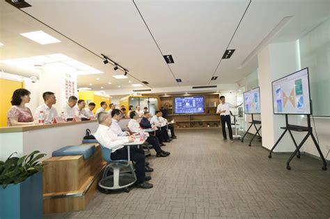 国家知识产权局公共服务司司长王培章一行来校调研 华南师大新闻网