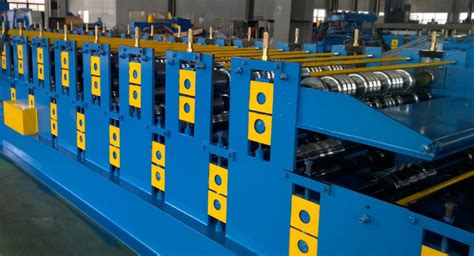 Double Layer Roll Forming Machine Makes 2 Perfect Panels At 1 Machine