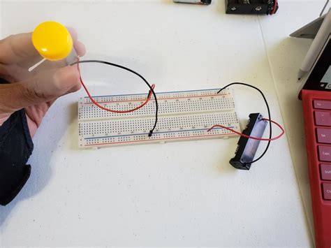 How To Control The Speed And Direction Of A Small DC Motor