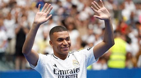 Mbappe Diperkenalkan Sebagai Pemain Baru Real Madrid