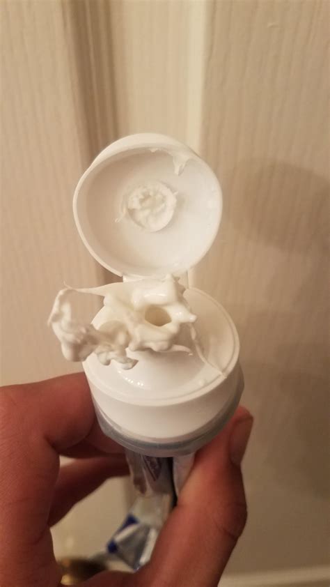 The Way My Girlfriend Abuses Her Toothpaste Rmildlyinfuriating