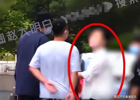 胡歌老婆黃曦寧懷孕照片公開：夫妻一起探班袁弘，當時孕肚很明顯 禁聞網