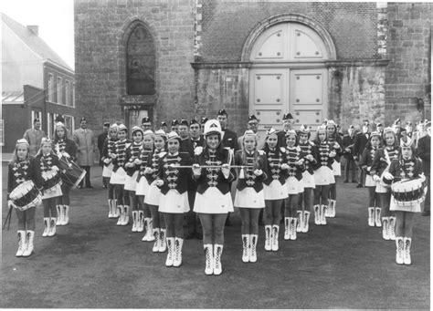 Majorettes Majorette Dolores Park Costumes Travel Viajes Dress Up