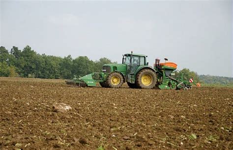 Les dates et densités de semis recommandées en orge d hiver ARVALIS