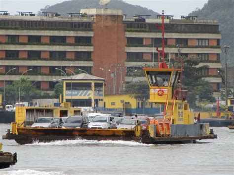 Navios Em Santos Balsas Na Travessia Santos X Guarujá