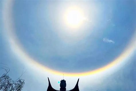 今天的太阳很特别，网友调侃：有妖怪！懂的人笑了：日晕三更雨