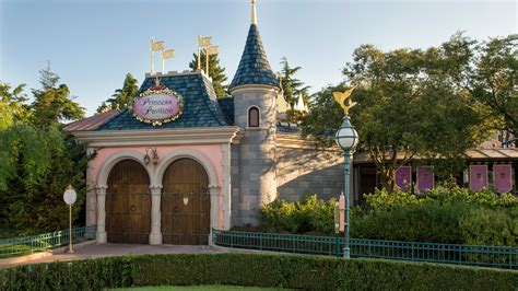 Pavillon Des Princesses Venez Nous Rencontrer Disneyland Paris