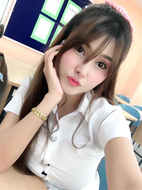 ปักพินในบอร์ด นิตสิต สาวมหาลัย