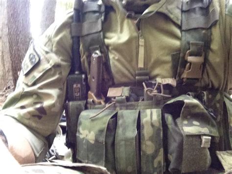 Setting Up A Combat Survival Chest Rig The Gear Bunker